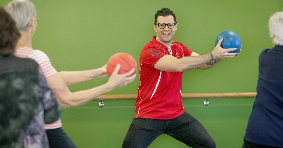 Alwyndor • Chi Ball